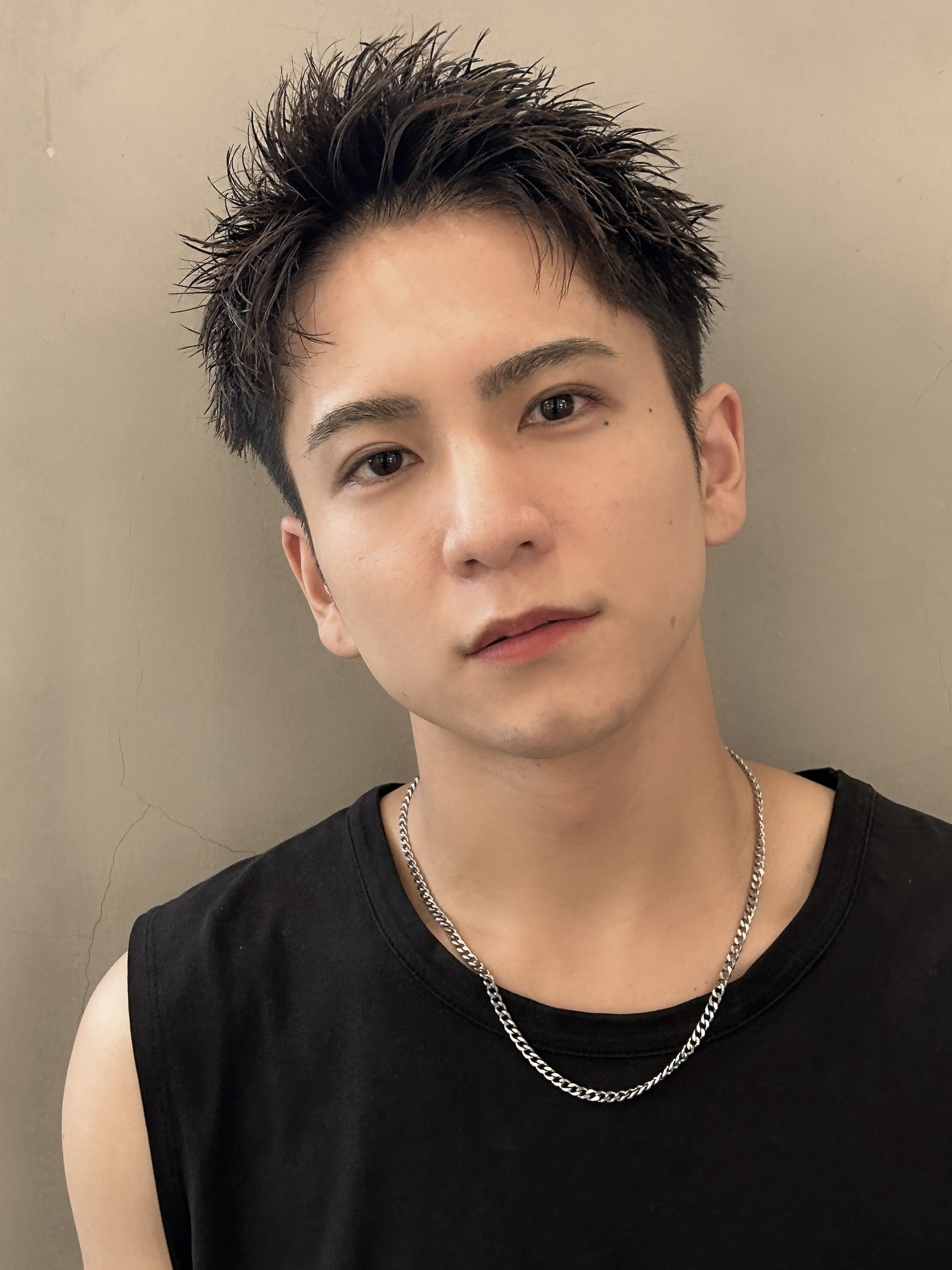 アップバング 短髪