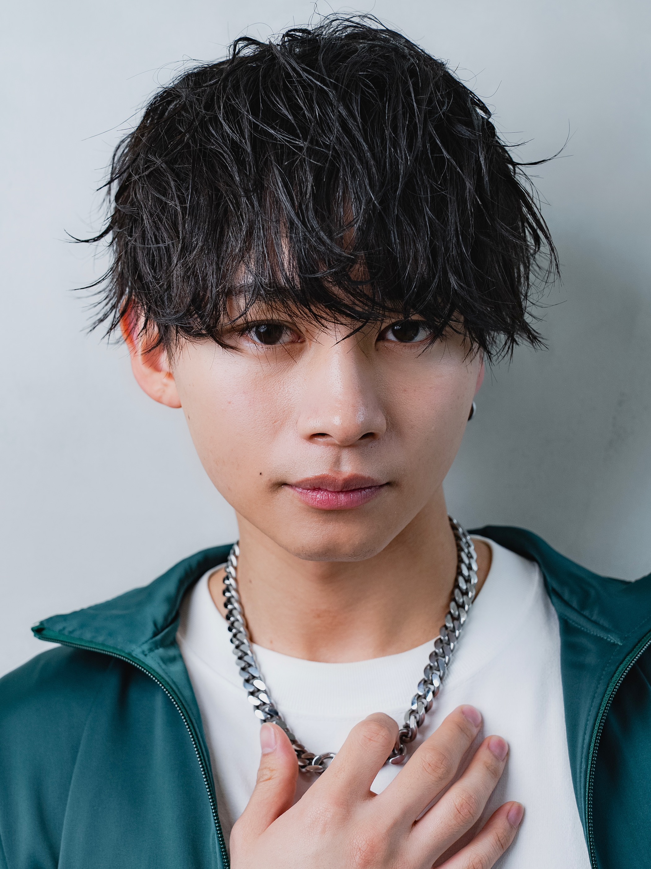 緩めシャドウパーマでラフにキマる。